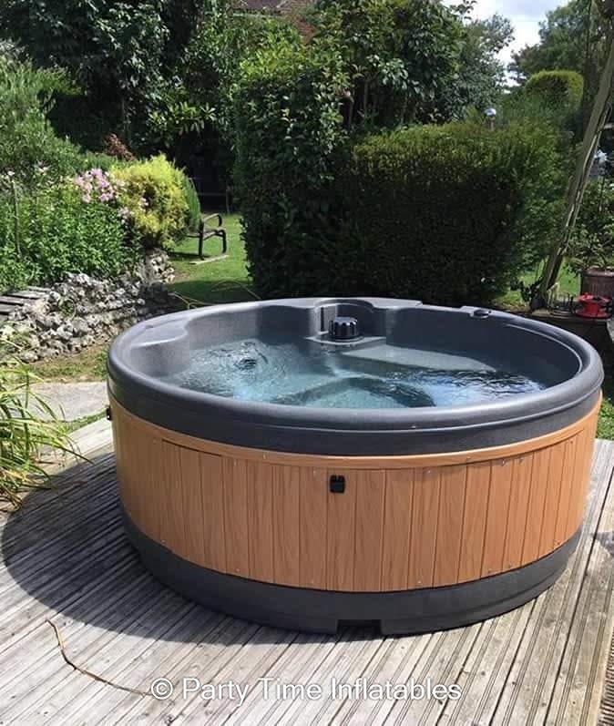 Solid Hot Tub Hire Durham | Darlington | Aycliffe